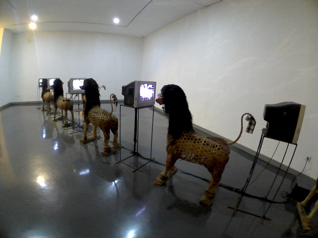 Mengagumi Keindahan Karya Seni di Galeri Nasional - Alinear Indonesia ...